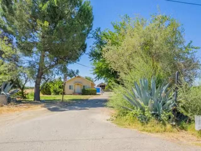 8663 GERARD AVE, LE GRAND, CA 95333 Single Family Residence Fo.