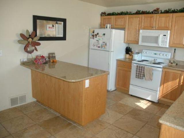 $866 / 3br 1402ft² Townhouse For Rent Logan map