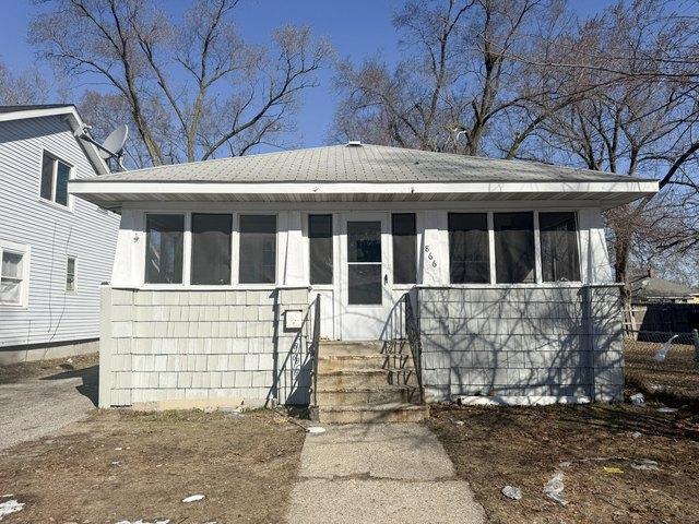866 Fleming Ave, Muskegon, MI 49442