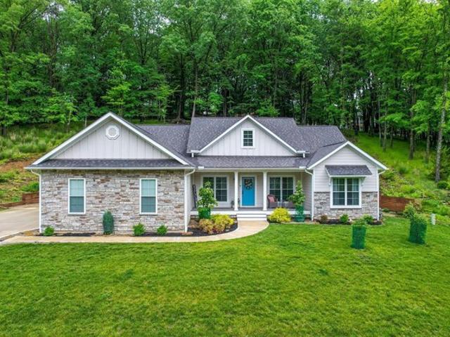 866 Howell Dr, Newark, OH 43055
