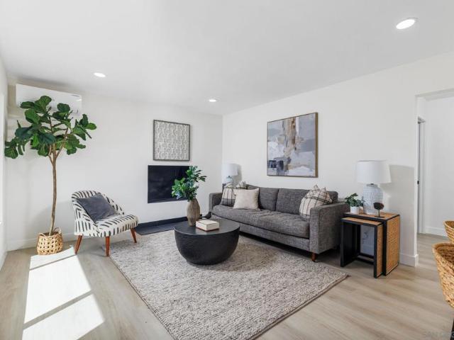 866 Merlin Dr