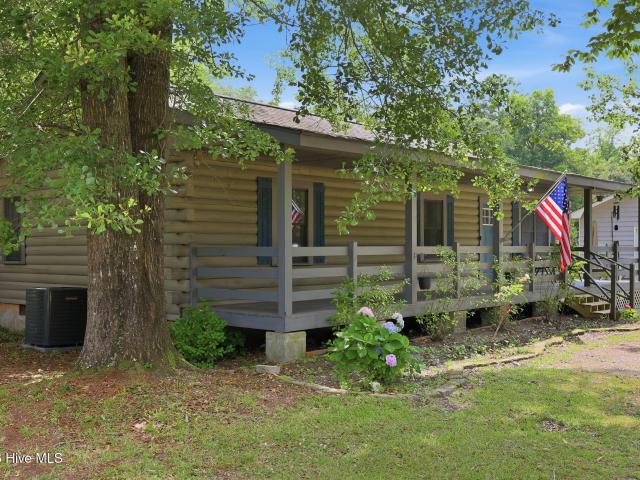 866 Mill River Road
