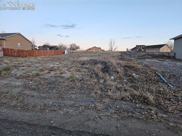866 S Sterling Dr, Pueblo, CO 81007