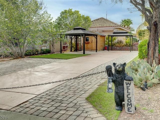 866 Sparrow Way