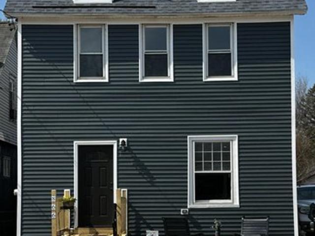 866 Thompson St, Schenectady, NY 12306