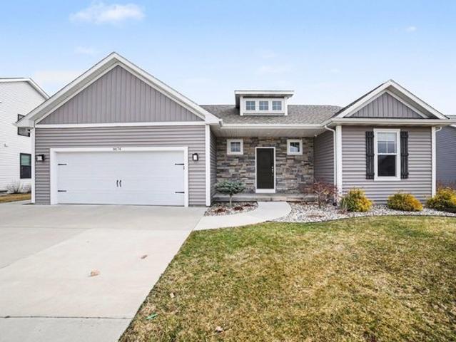8674 Oakhill Dr, Freeland, MI 48623