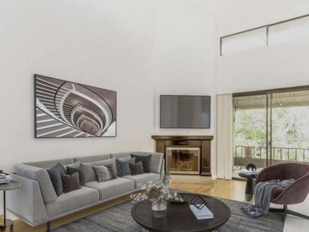 8675 Falmouth Ave Apt 315, Playa Del Rey, CA 90293