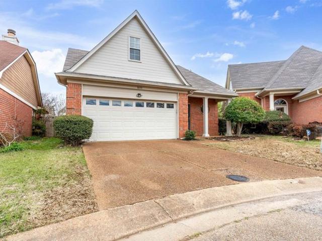 8676 N Ashley Glen Cir, Memphis, TN 38018