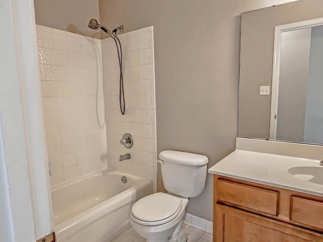 8678 Ashbury Oak Dr, Memphis, TN 38018 | MLS #10224