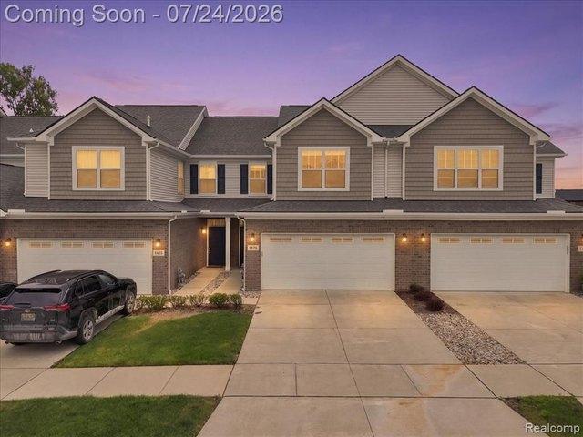 8678 Pioneer St Unit 9, Washington Township, MI 48094