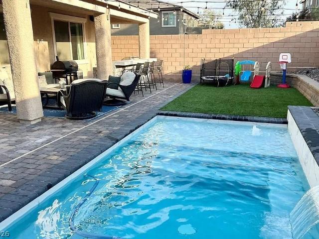 8679 Reynolds Spring Street