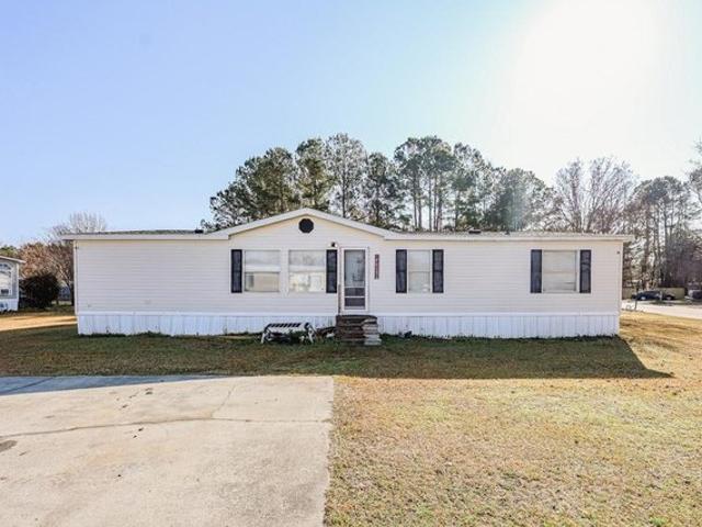 8670 Laurel Woods Dr, Myrtle Beach, SC 29588