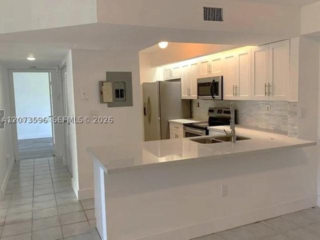 8670 SW 212th St Apt 105, Cutler Bay, FL 33189