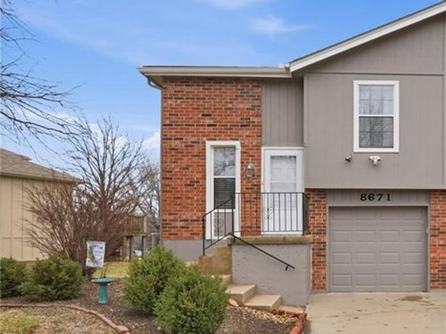 8671 N Hull Ave, Kansas City, MO 64154