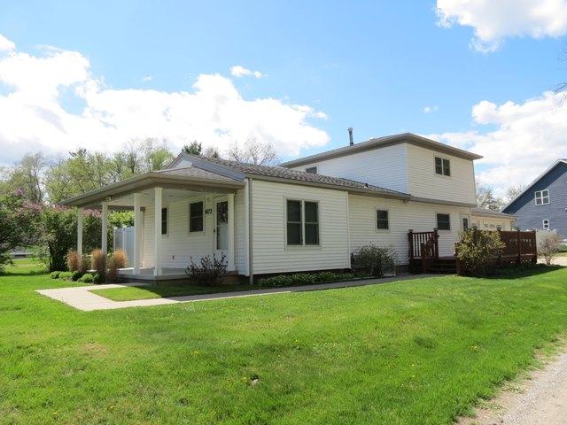 8672 Creston Dr, Pinckney, MI 48169