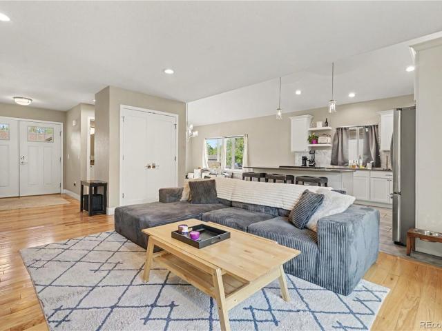8672 W 49th Place