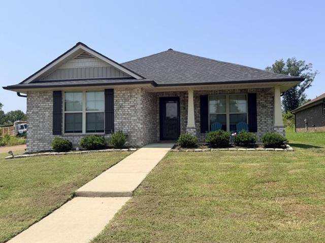 8673 Kimberly Dawn Dr, Southaven, MS 38671