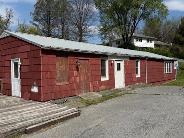 8673 Wayne Highway # B