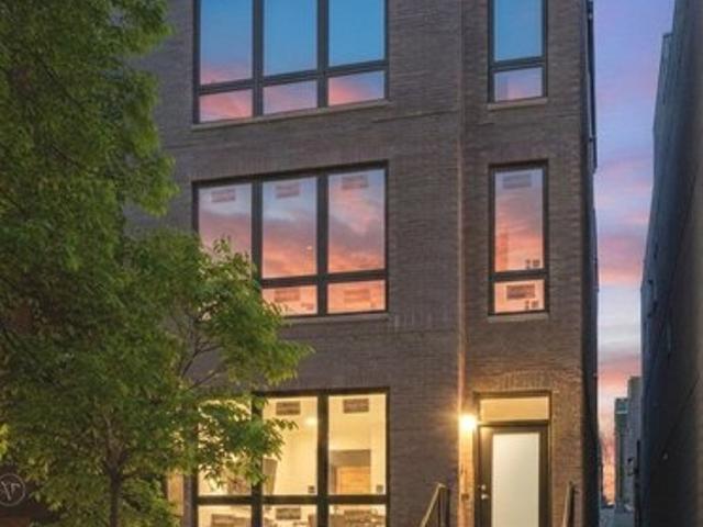 867 N Marshfield Ave Unit 2, Chicago, IL 60622