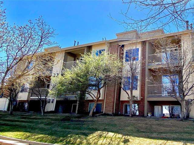 8685 Clay Street # 305
