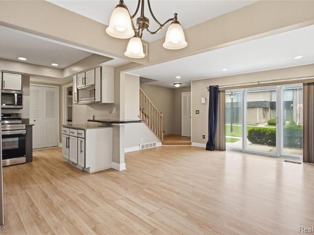 8685 Kennedy Circle # 4