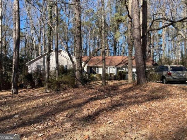8686 Twin Oaks Dr, Jonesboro, GA 30236