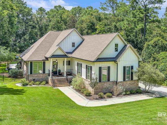 8687 N Lamhatty Ln, Daphne, AL 36526