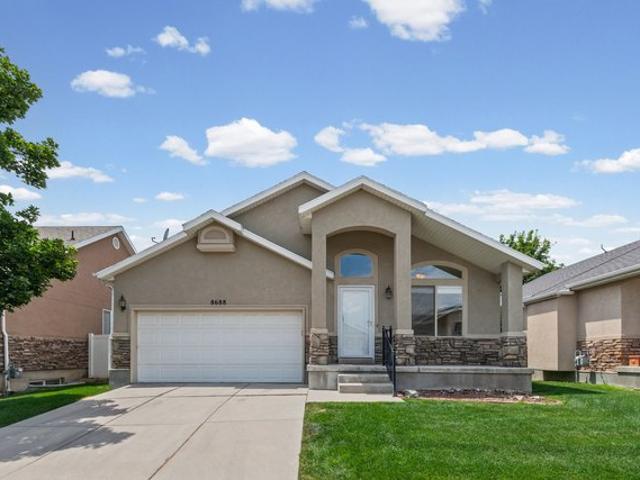 8688 S Diamond Dove Dr, West Jordan, UT 84088
