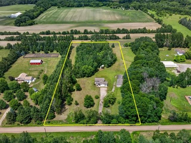 8688 th St, North Branch, MN 55056