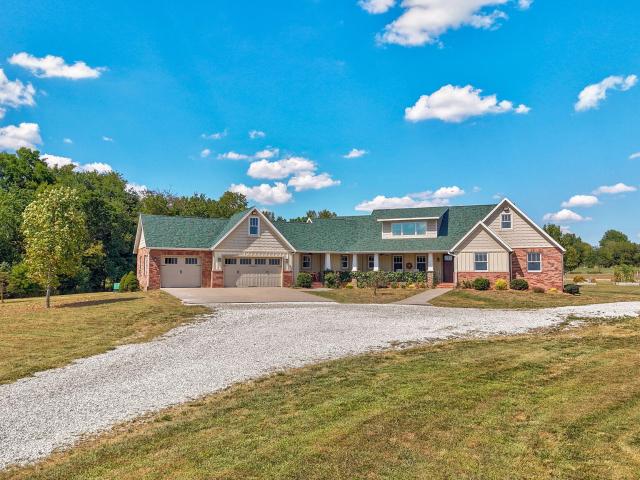 8689 W Farm Rd 194