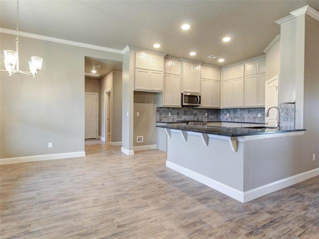 8681 Oak Tree Circle