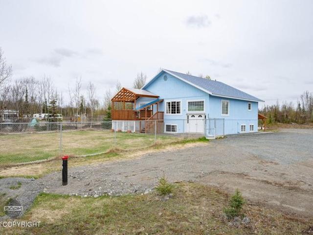 8681 W Guss Ct, Wasilla, AK 99623