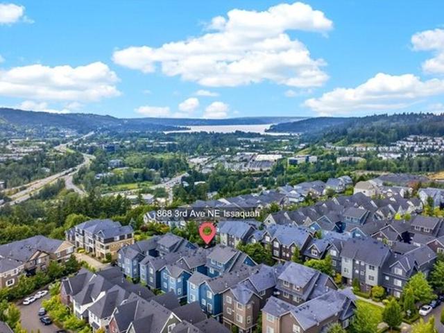 868 3rd Ave NE, Issaquah, WA 98029