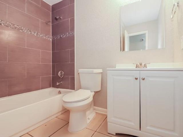 868 Faile St, Bronx County, NY 10474