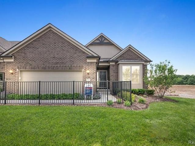 868 Kelpie Dr, Pittsfield Township, MI 48108