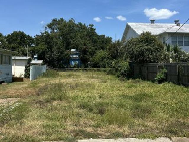 868 Jackson St, Biloxi, MS 39530
