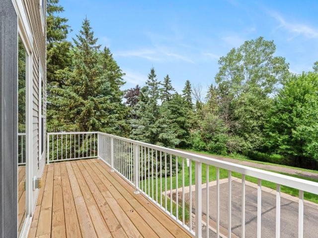 868 Ledgestone Drive