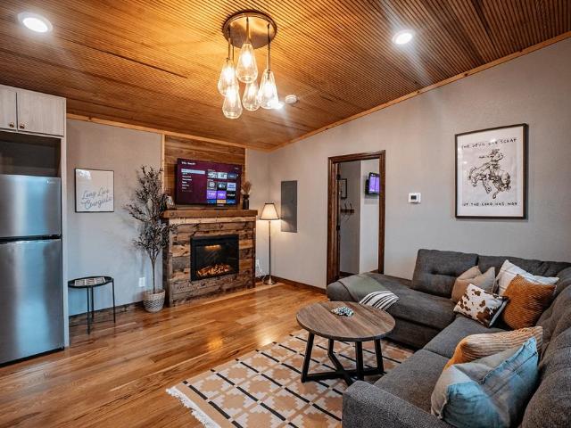 868 Lukfata Fork Trail