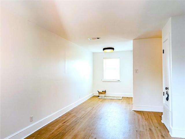 868 Martin Behrman Avenue # 8