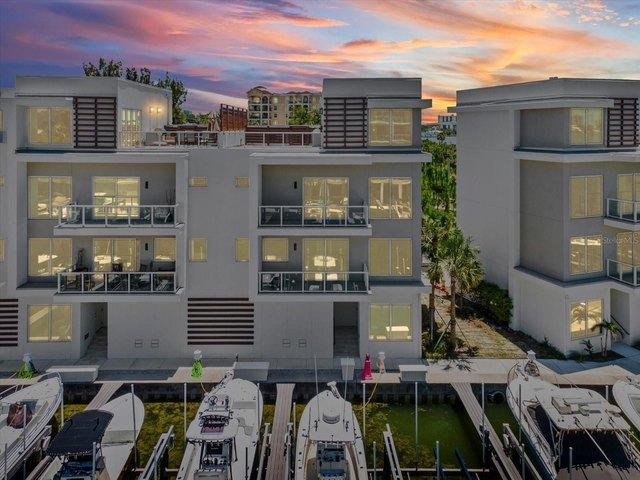868 N Osceola Ave, Clearwater, FL 33755