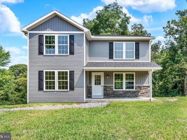 868 Sleepy Hollow Dr, Mohrsville, PA 19541