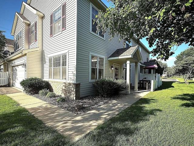 868 Princeton Ave, Shakopee, MN 55379