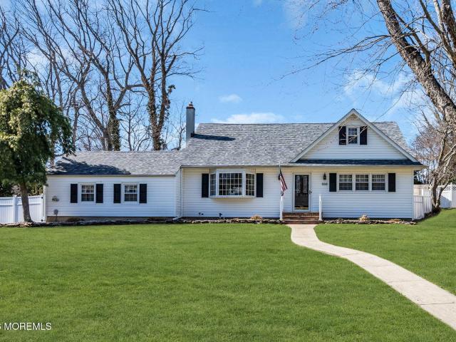 868 Royal Lane