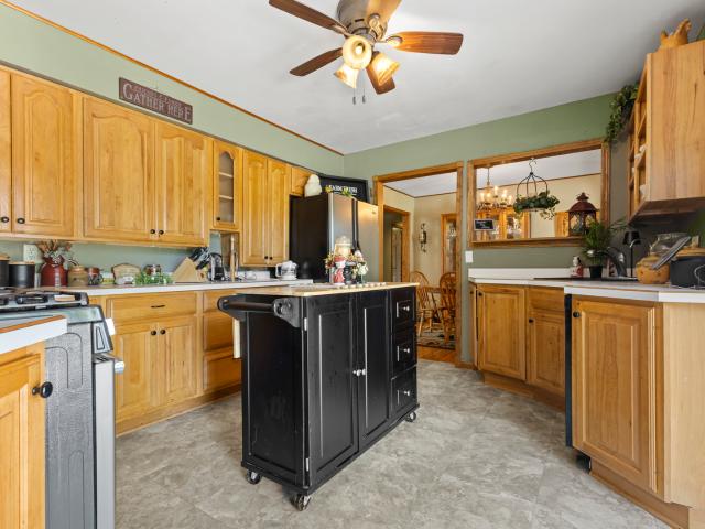 8694 Glacier Drive
