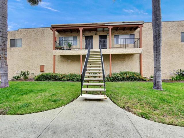8694 Lemon Ave