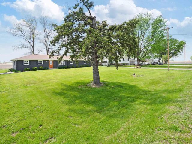 8296 E State Road 18