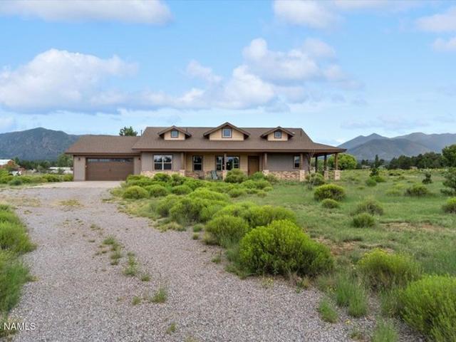 8696 Leah Ln, Flagstaff, AZ 86004