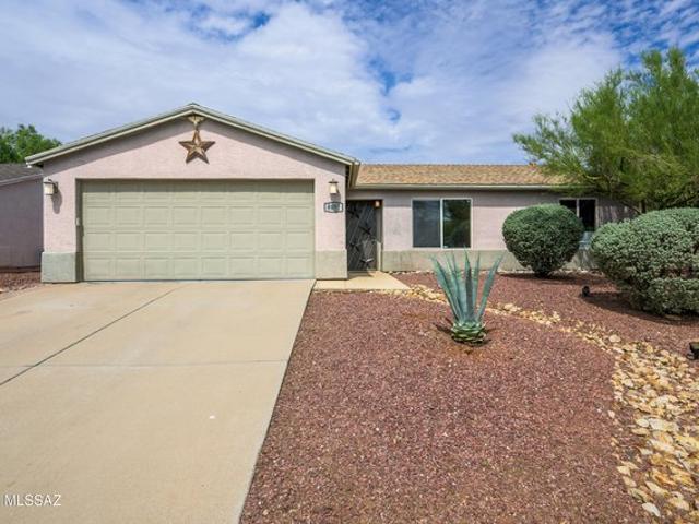 8697 N Golden Moon Way, Tucson, AZ 85743