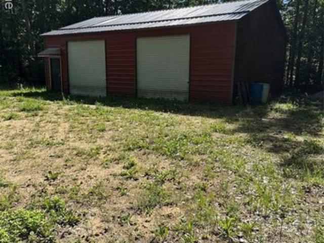 8697 Holly St, Garfield Township, MI 48632