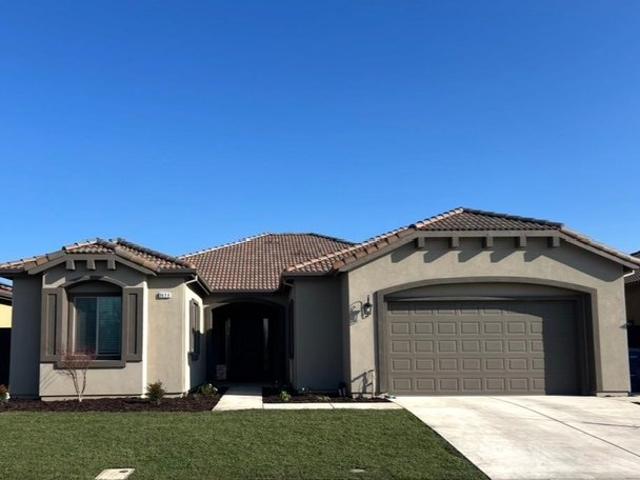 8698 N Privado Ct, Hilmar, CA 95324